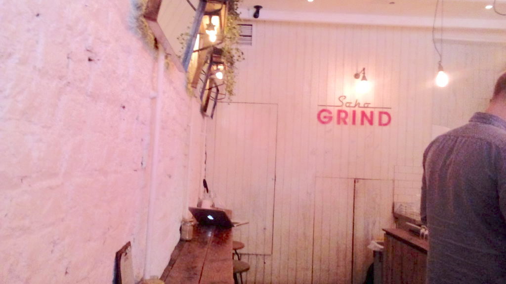 おしゃれな音楽でロンドン気分を満喫できるノマドカフェ【Soho Grind】 | TABI CAFE