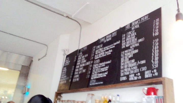 地下鉄Angel駅から徒歩3分！こだわりのコーヒーが飲めるおしゃれカフェ【The Coffee Works Project】 | TABI CAFE