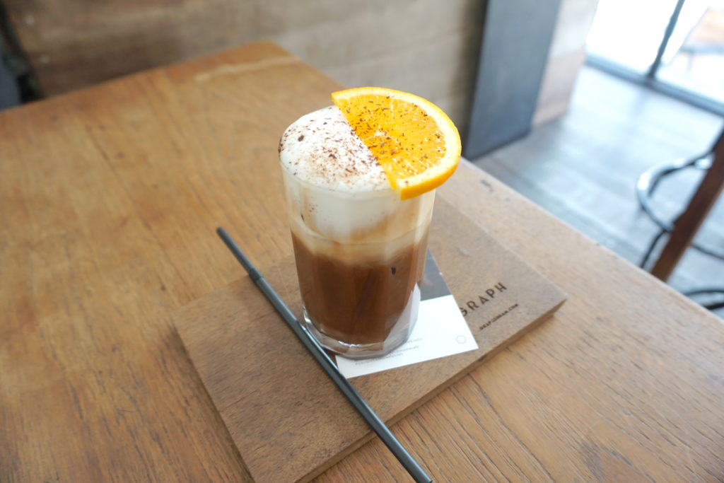 コーヒー好きは外せない旧市街にひっそり佇むGraph Cafeがおしゃれ過ぎる…！ | TABI CAFE